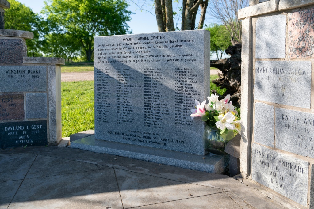 The story of the Waco siege -- from the lawyer who got inside