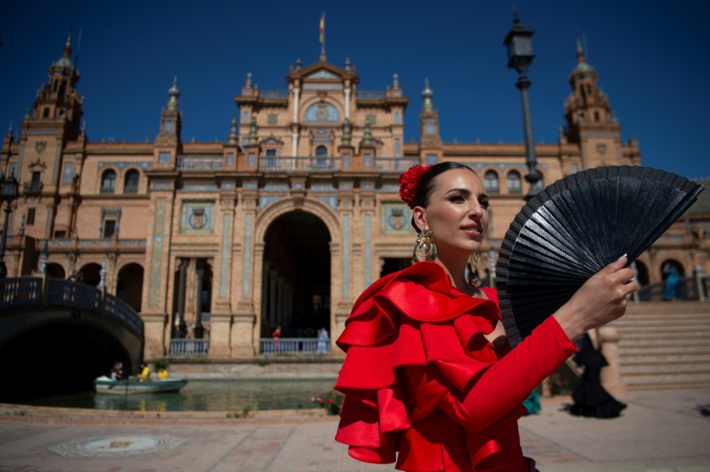 Spain heatwave to peak with record April temperatures
