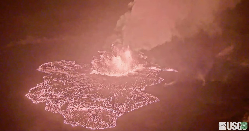 Hawaii volcano erupts again